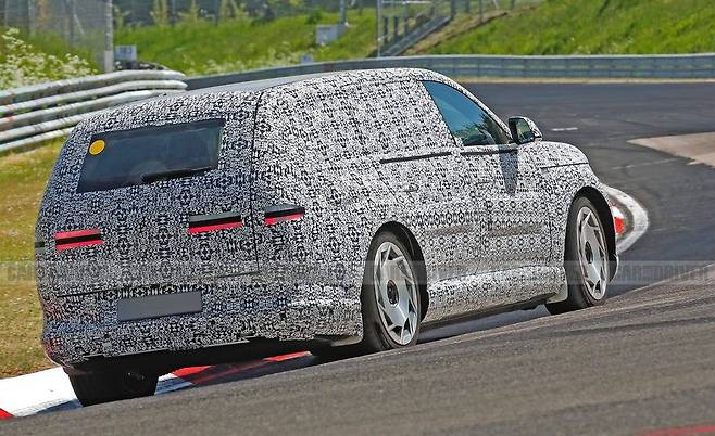 “1억짜리 SUV에 코치도어?”…제네시스 GV90, 벤츠 EQS 긴장해라 | EV-Hotissue