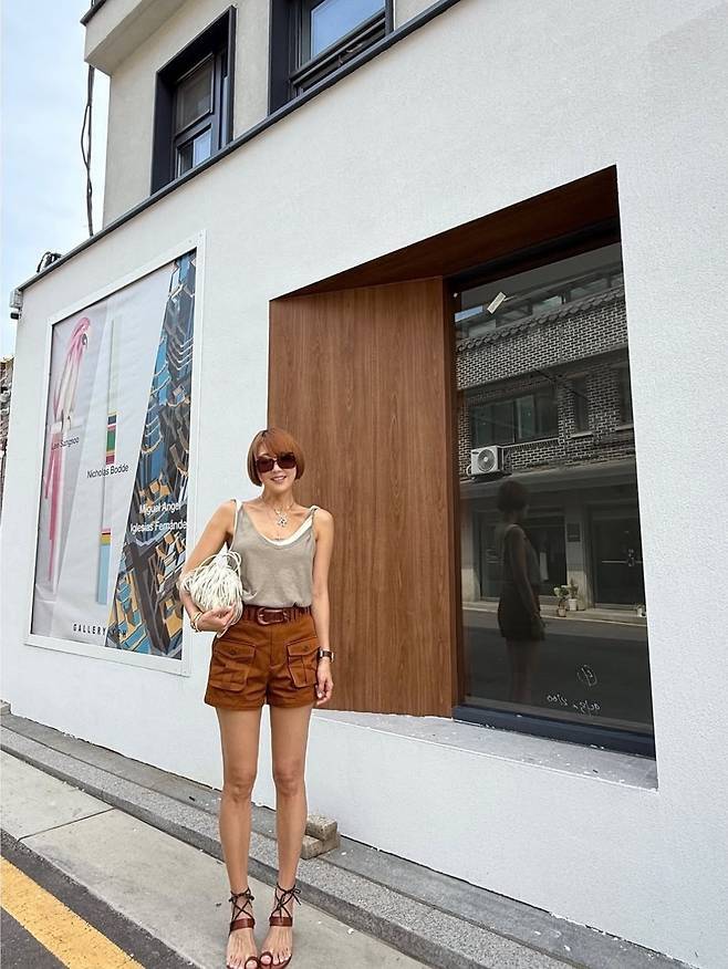 인생 첫 탈락에 오기 생겨 결국 아나운서 된 방송인 와이드 팬츠룩 대본은 내운명