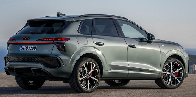 “제네시스 잡겠다?” 아우디 Q3 풀체인지 출격 | EV-Hotissue