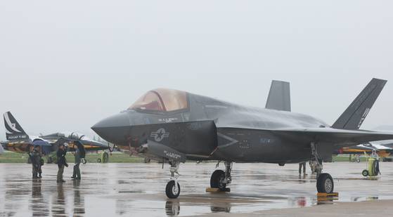 영국 "적대적 위협 억제위해 핵무기 탑재 F-35A 12대 도입"