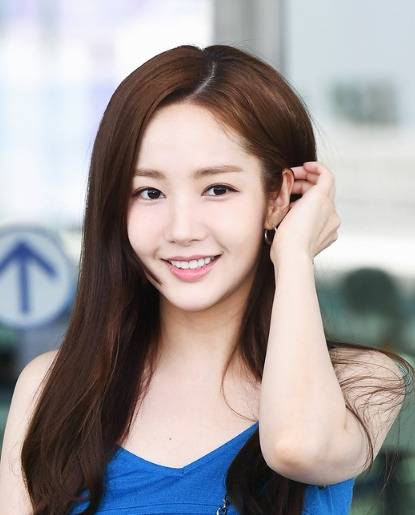 37kg 감량 후, 과거 사진 쿨하게 인정한 이 여배우는 누구? | 잇 플레이스