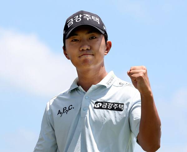 옥태훈, 군산CC오픈 우승 '올시즌 첫 2승'…3년만에 KPGA 2주 연속 우승자 탄생