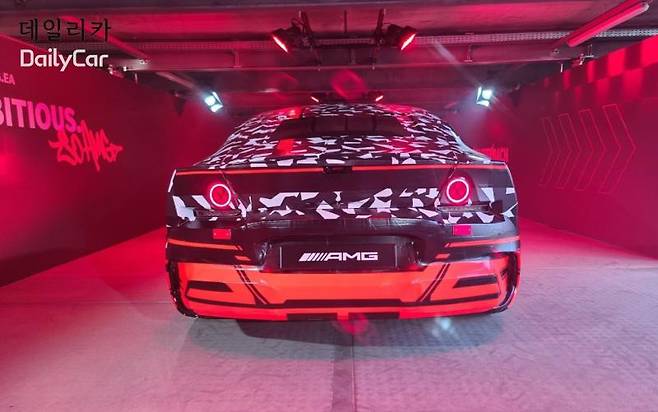 고성능 전기차 ‘콘셉트 AMG GT XX’의 양산 모델은 ‘AMG C590’..차별적 디자인 포인트는? | 데일리카