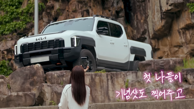 “X5 대신 픽업트럭”… 한혜진, 기아 타스만 세컨드카 선택 | EV-Hotissue