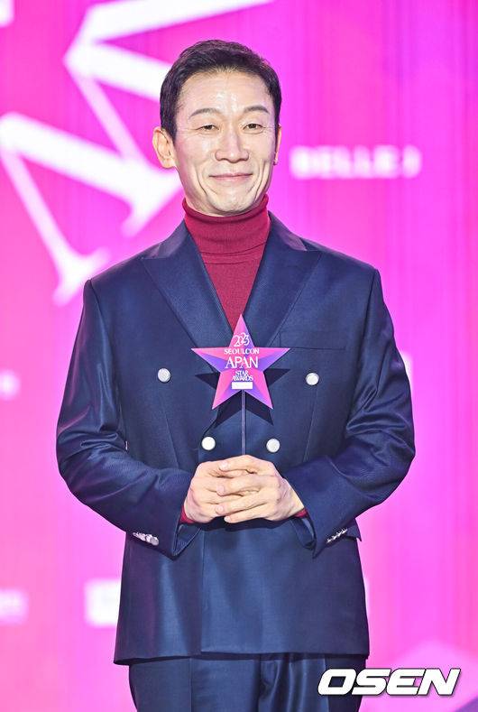 '54세 늦깎이 신랑' 정석용, 이영애 닮은 아내 소환…"아직도 호칭 어색" (미식전파사)[순간포착]