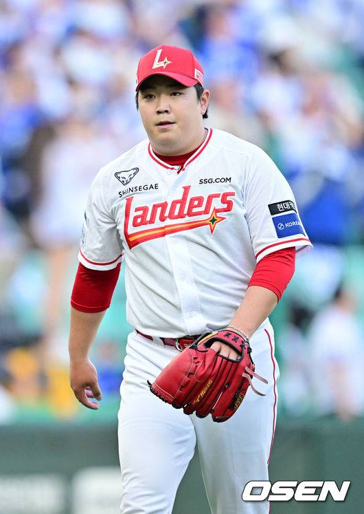 ‘ERA 5.78→1.37’ 환골탈태 3년차 영건, 가을야구 도전 선봉장 “노력의 결과 나온다, 완벽에 가까워”