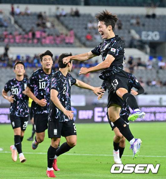 '흥행'과 멀어진 동아시안컵... 선수들에겐 그 어떤 응원도 소중했다→승리 보답+90도 인사[오!쎈 용인]