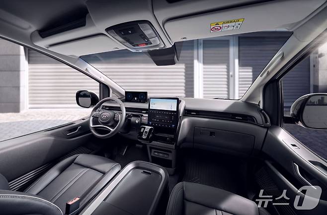 현대차, 전기 상용차 '2026 ST1' 출시…실구매가 2500만원대부터