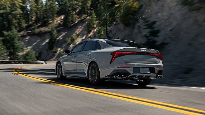 쏘나타 압살 가능?...기아 K5 풀체인지 예상도, 이 정도였다고? | EV-Hotissue