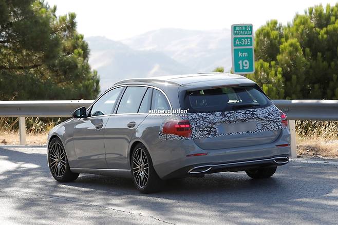 BMW M3 의식했나? 벤츠 C63, 결국 6기통 복귀하나 | EV-Hotissue