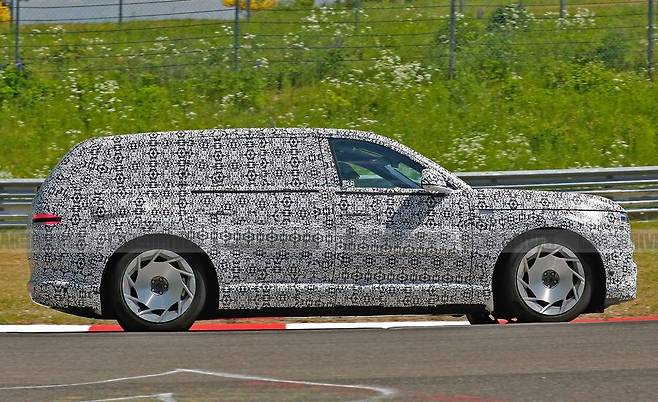 ‘주행거리 1,200km’…제네시스 GV90, EREV로 전기차 돌파구 연다 | EV-Hotissue