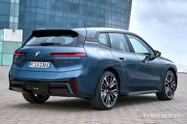 BMW 신형 iX 출시, 509km 주행..가격 1억2480만원 | 탑라이더