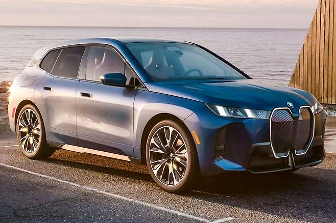 “509km 달리는 괴물” 뉴 BMW iX, 테슬라도 긴장 | EV-Hotissue