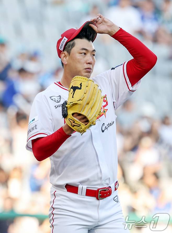 '토종 에이스' 김광현이 돌아왔다…SSG, 3위 등극 절호의 기회