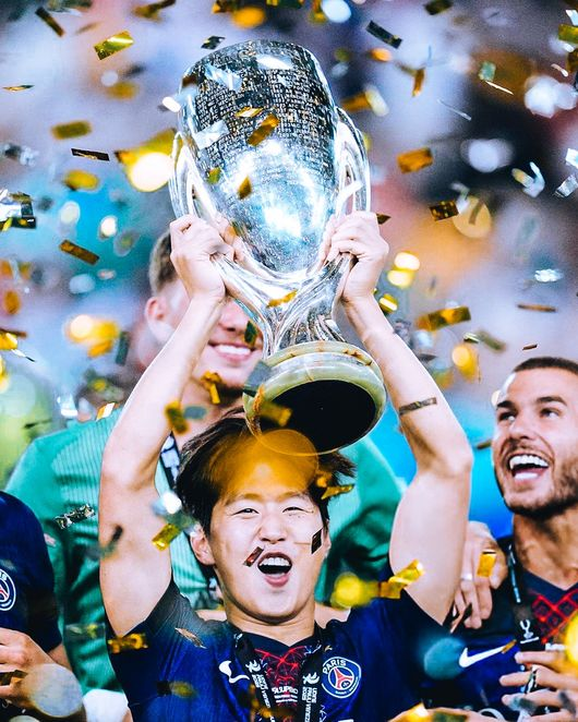 “PSG 벤치 신세 못 참아”… 이강인, 맨유·아스날 ‘러브콜 폭탄’에 폭발 직전