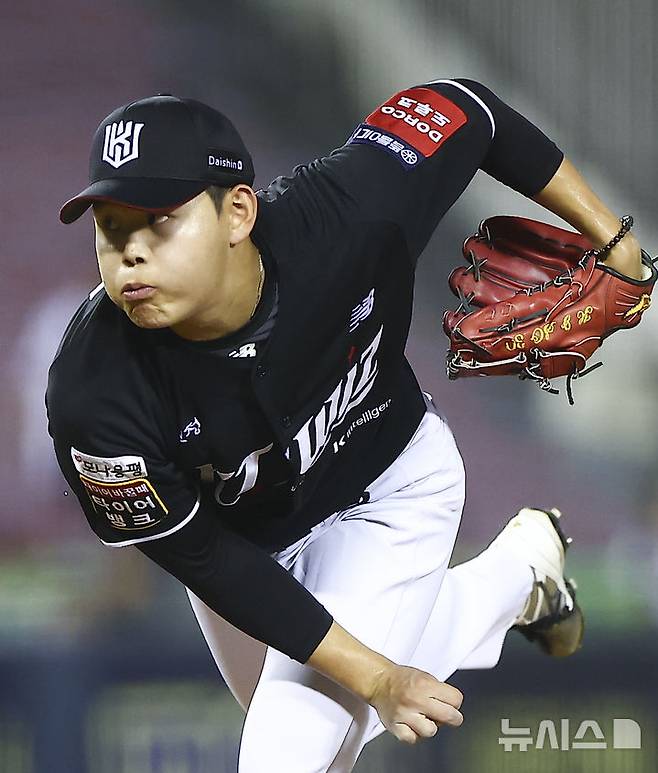 다시 선발로 돌아온 KT 소형준, 7이닝 6K 1실점 호투