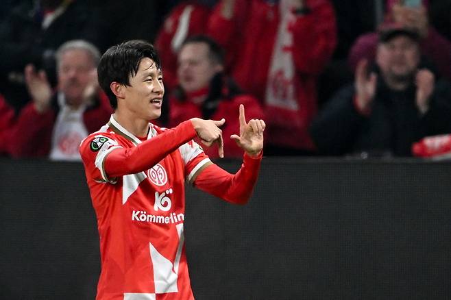 '이재성 교체 투입→1골 1도움 폭발' 마인츠, 'UECL 강호' 피오렌티나 꺾고 대회 3연승 질주