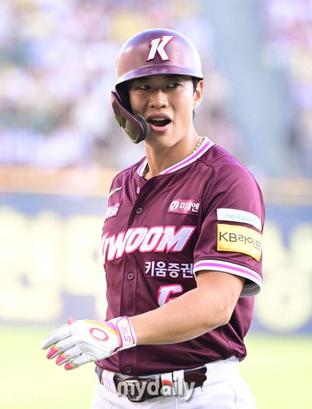 'ML 진출' 앞둔 송성문, 일구회 최고 타자상 수상…원태인 최고투수+안현민 신인상 '영광'