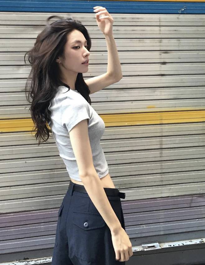 의사 집안 출신 ‘이대 여신’, 168cm 45kg 실물에 모두 놀란 ‘청순메이크업’ | 발빠른패션뷰티