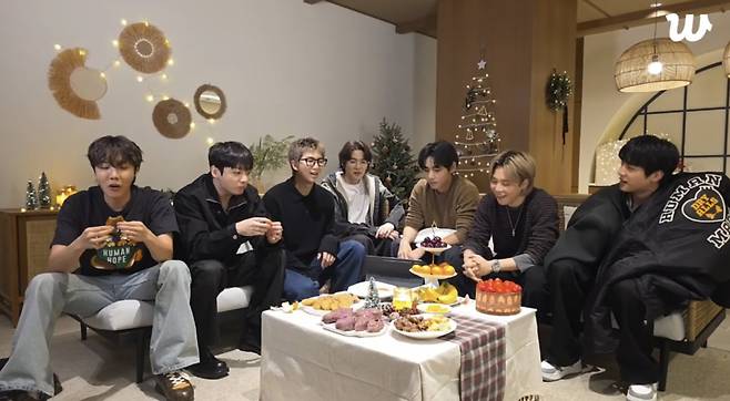 방탄소년단, 컴백 각오…"2006년은, BTS의 해"