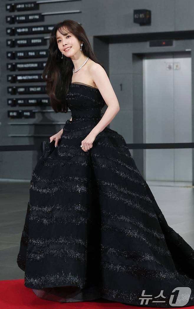 '최정훈♥' 한지민, 좋은 향기 나는 배우