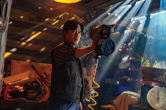 정승길, '러브 미' 이모부→'캐셔로' 히어로 맹활약…연말연초 꽉 채운 두 얼굴