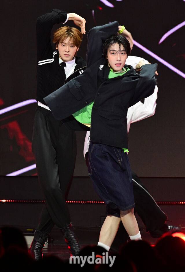 Flare U 'flawless performance'