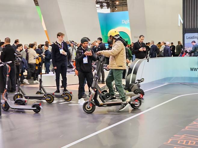 Mwc2023 새로운 모빌리티 세그웨이 전동스쿠터 킥보드 바이크 디픽